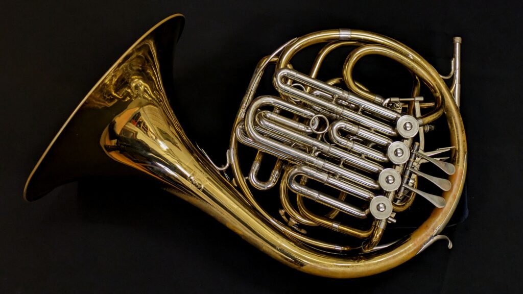 Paxman Model 80M compensating triple | Woodhead Horns