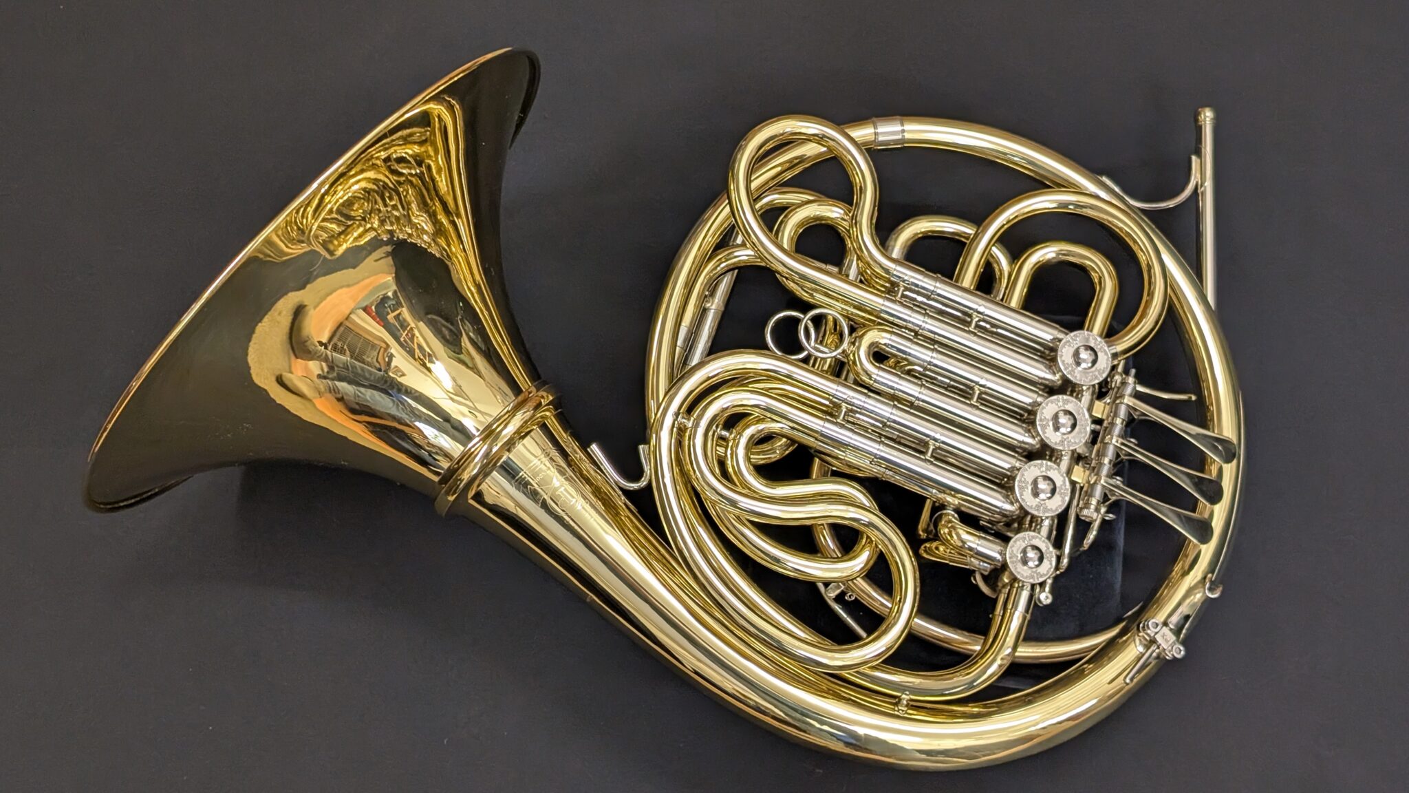 Paxman Series 4 | Woodhead Horns